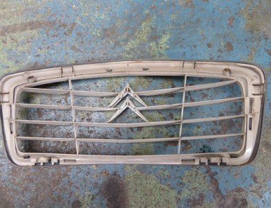 Touring Garage AG | Citroen 2CV Kühlergrill